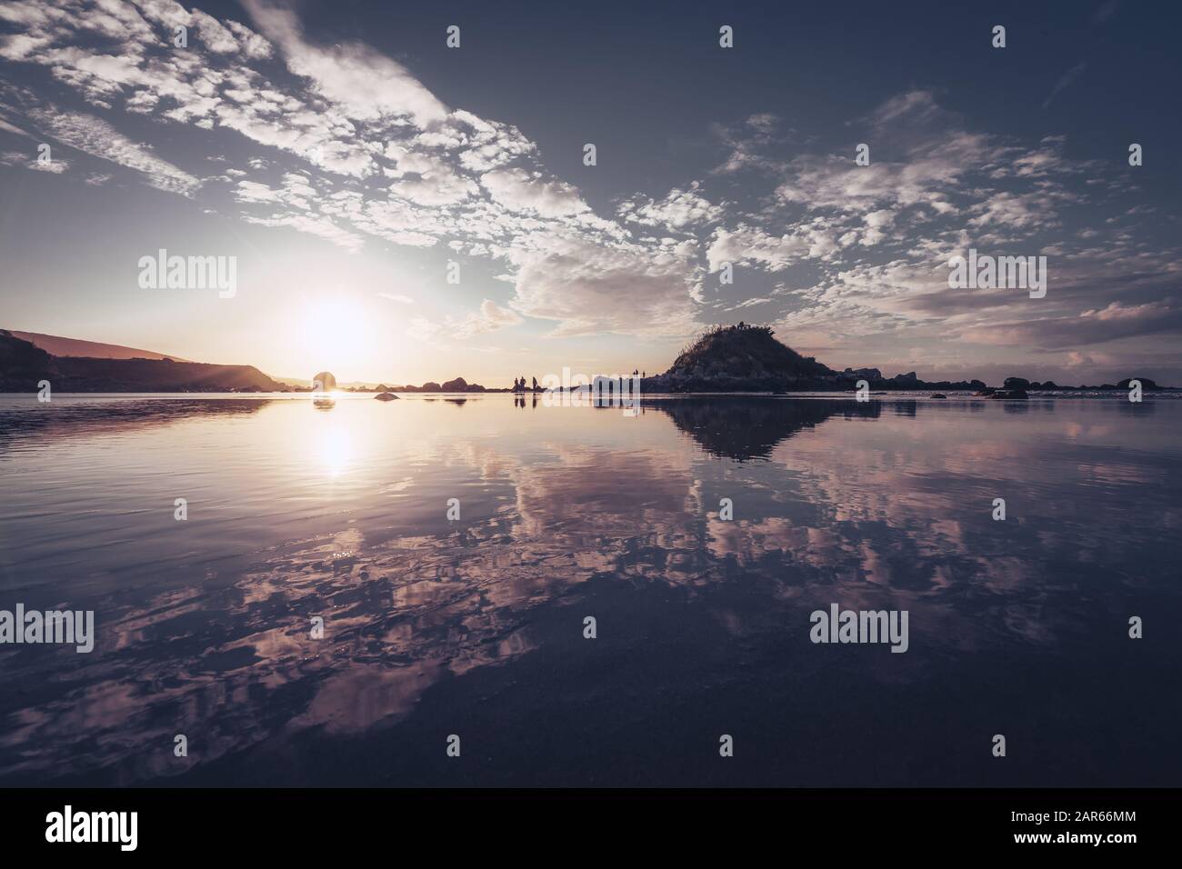 Monkey island during sunset hi-res stock photography and images - Alamy