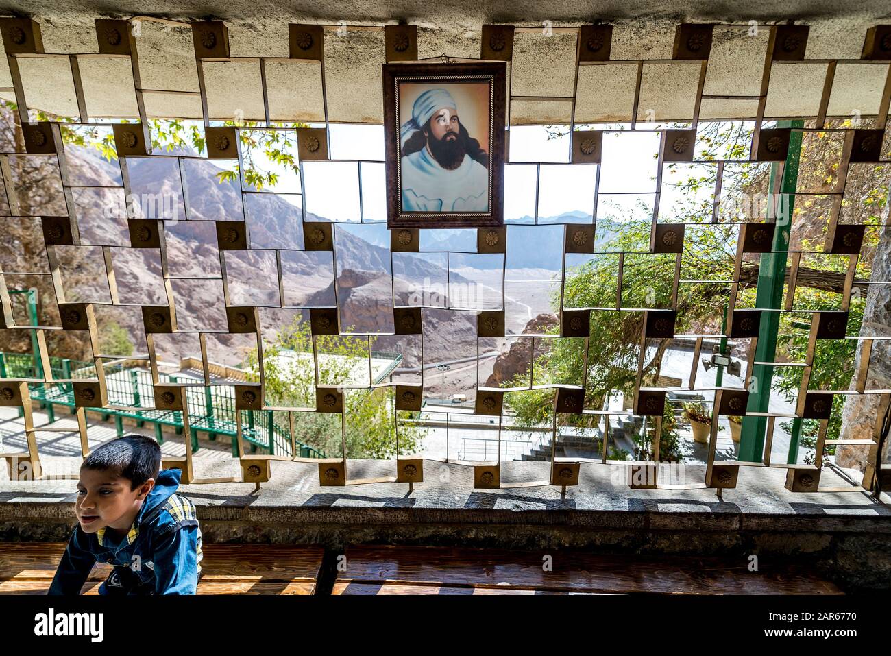 Inside the most sacred of Zoroastrian mountain temples in Chak Chak ...