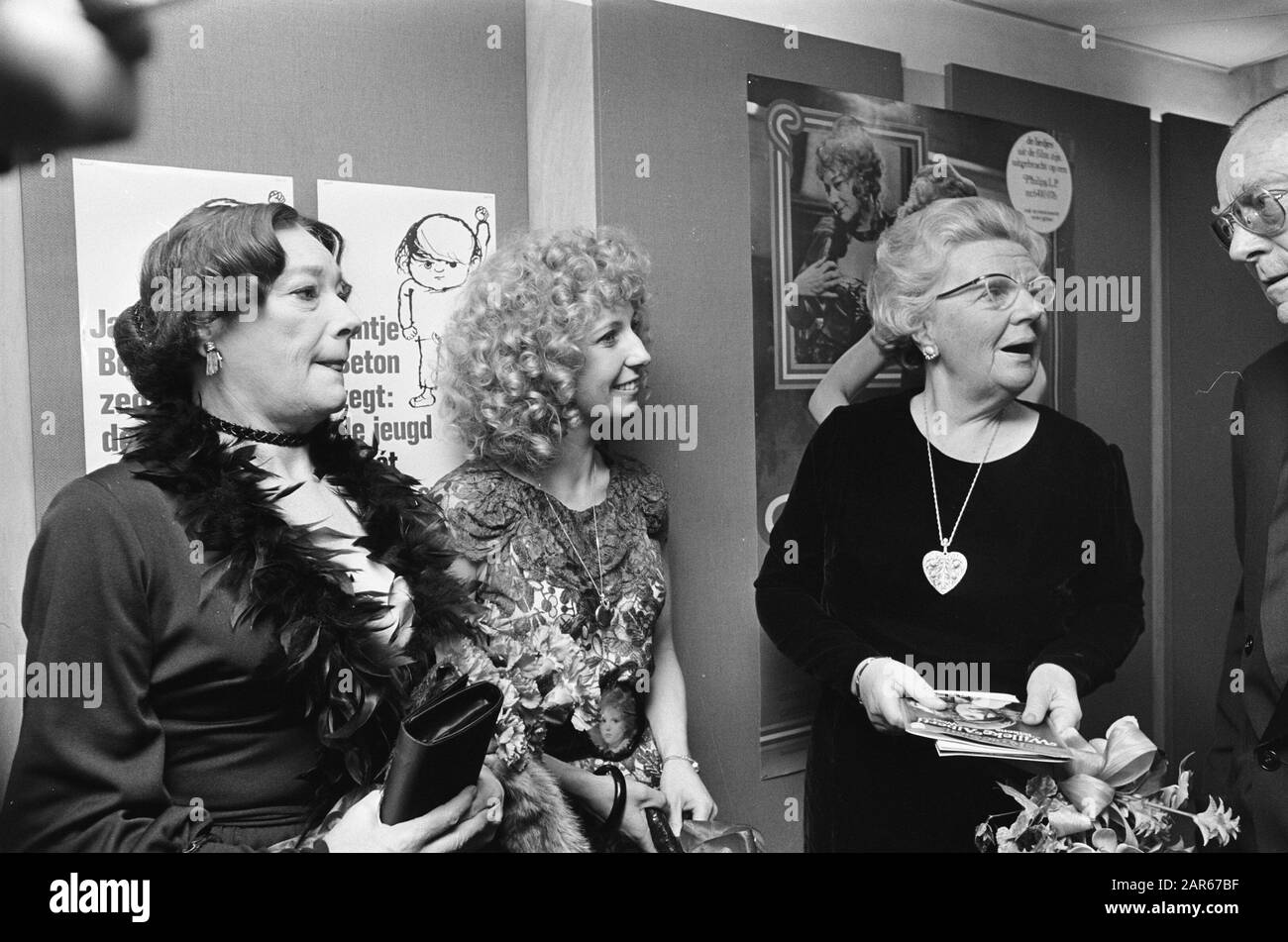 Premiere dutch feature film rooie sien hi-res stock photography and ...