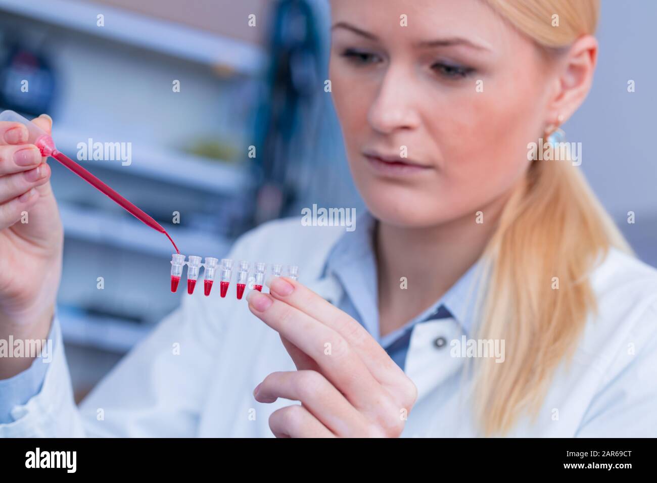 Girl assistant in genetic laboratory hi-res stock photography and ...