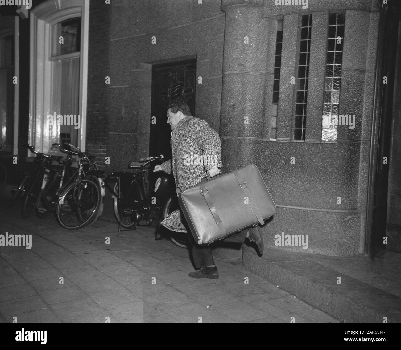 Last performance by Willy Alberti for his departure to America, Willy ...