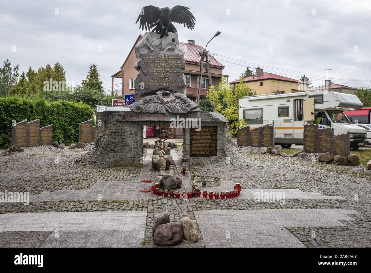 Polish soldier sculpture hi-res stock photography and images - Alamy