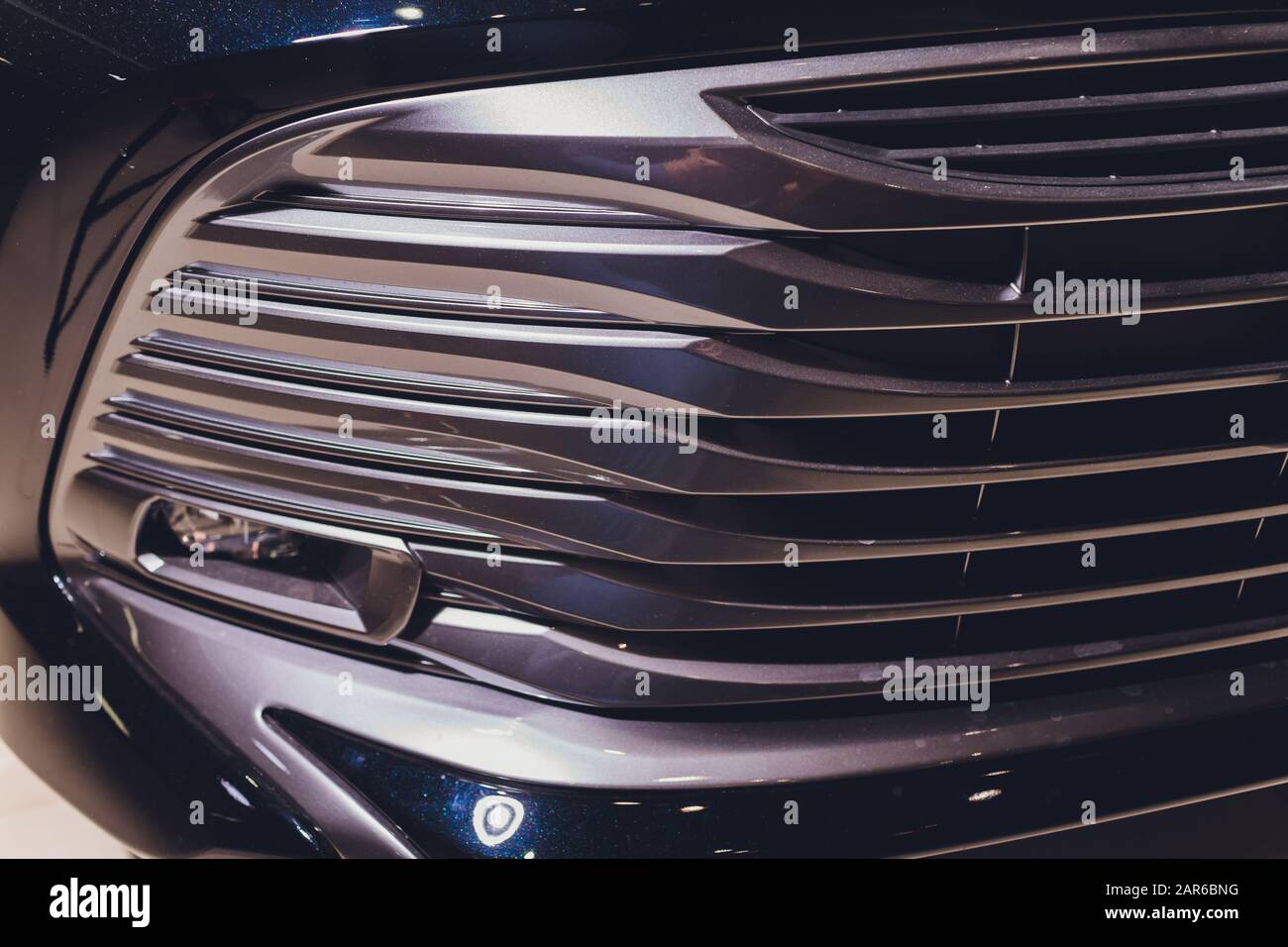 Modern luxury car close-up of grille close-up Stock Photo - Alamy