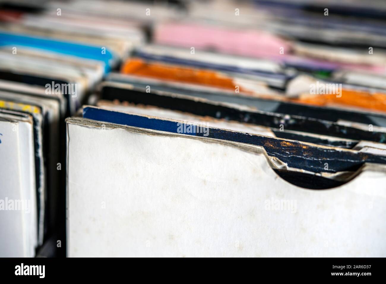 Seven inch vinyl record hi-res stock photography and images - Alamy