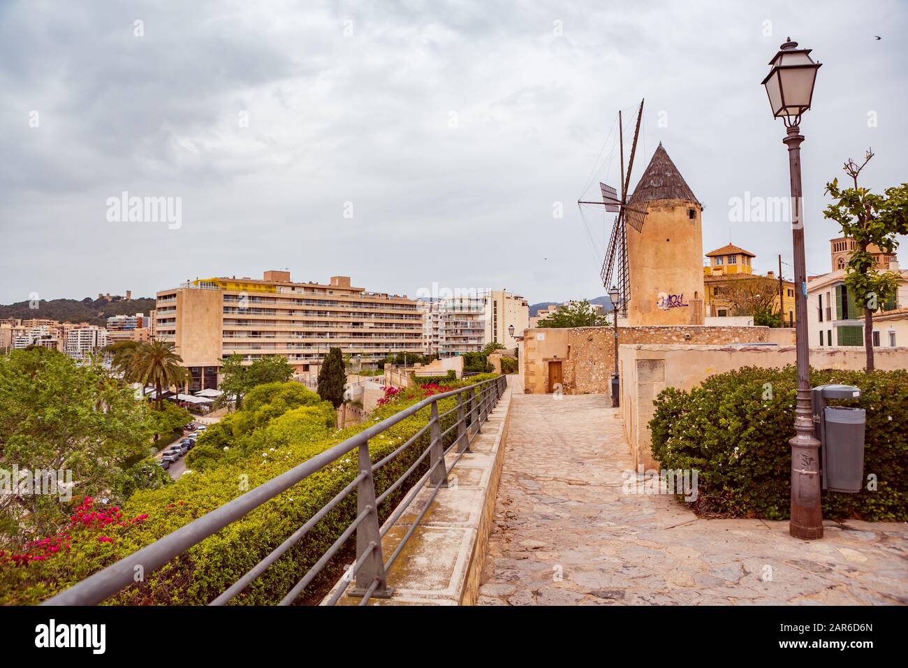 Streets of palma de mallorca hi-res stock photography and images - Alamy