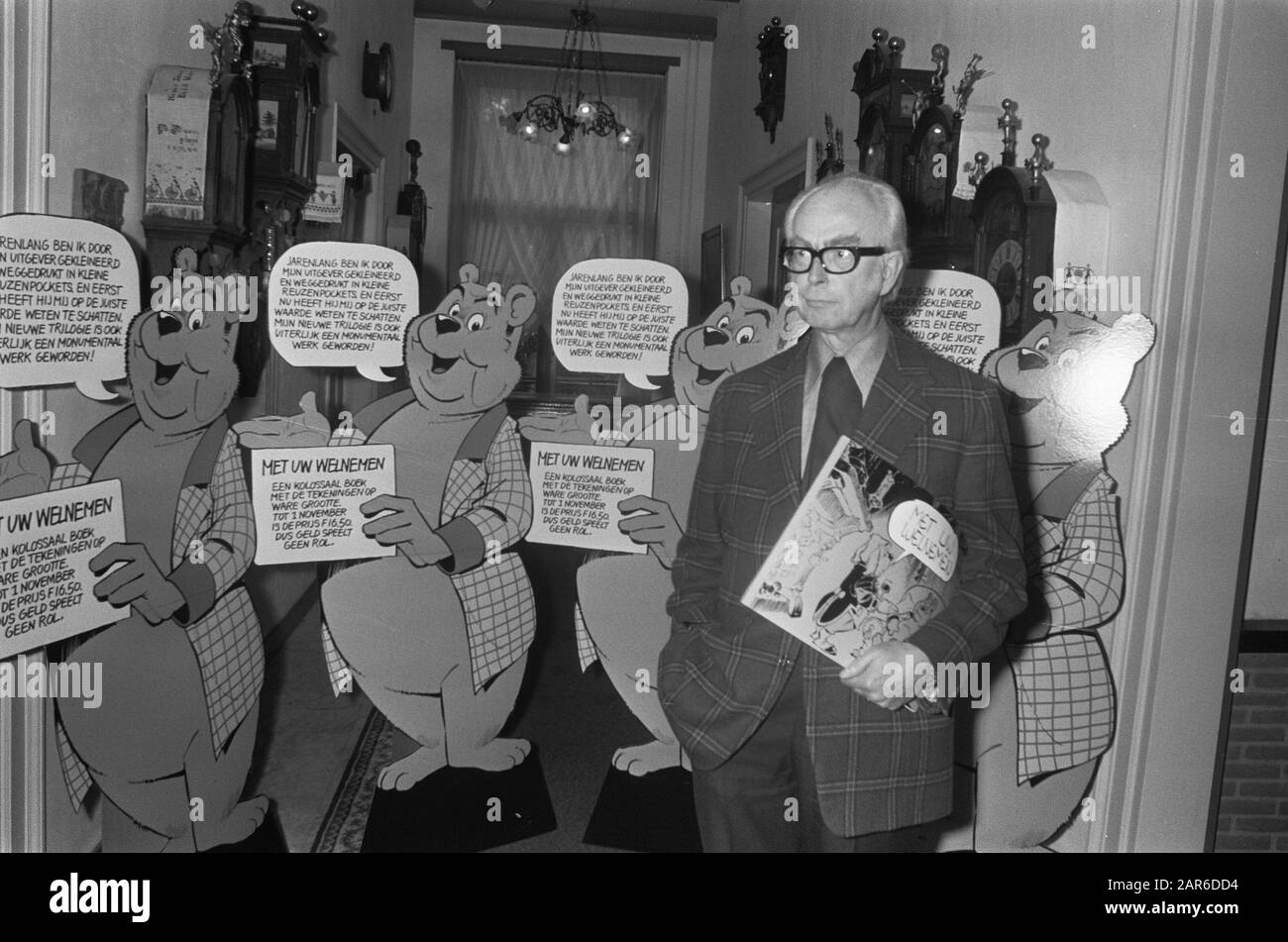 Book art comic new Black and White Stock Photos & Images - Alamy