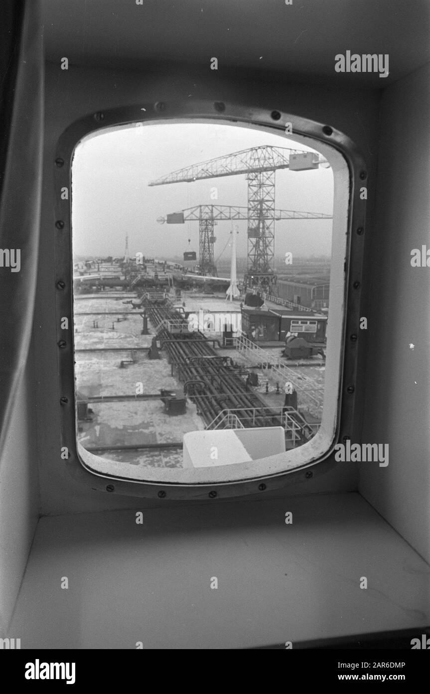 Mammoth ship hi-res stock photography and images - Alamy