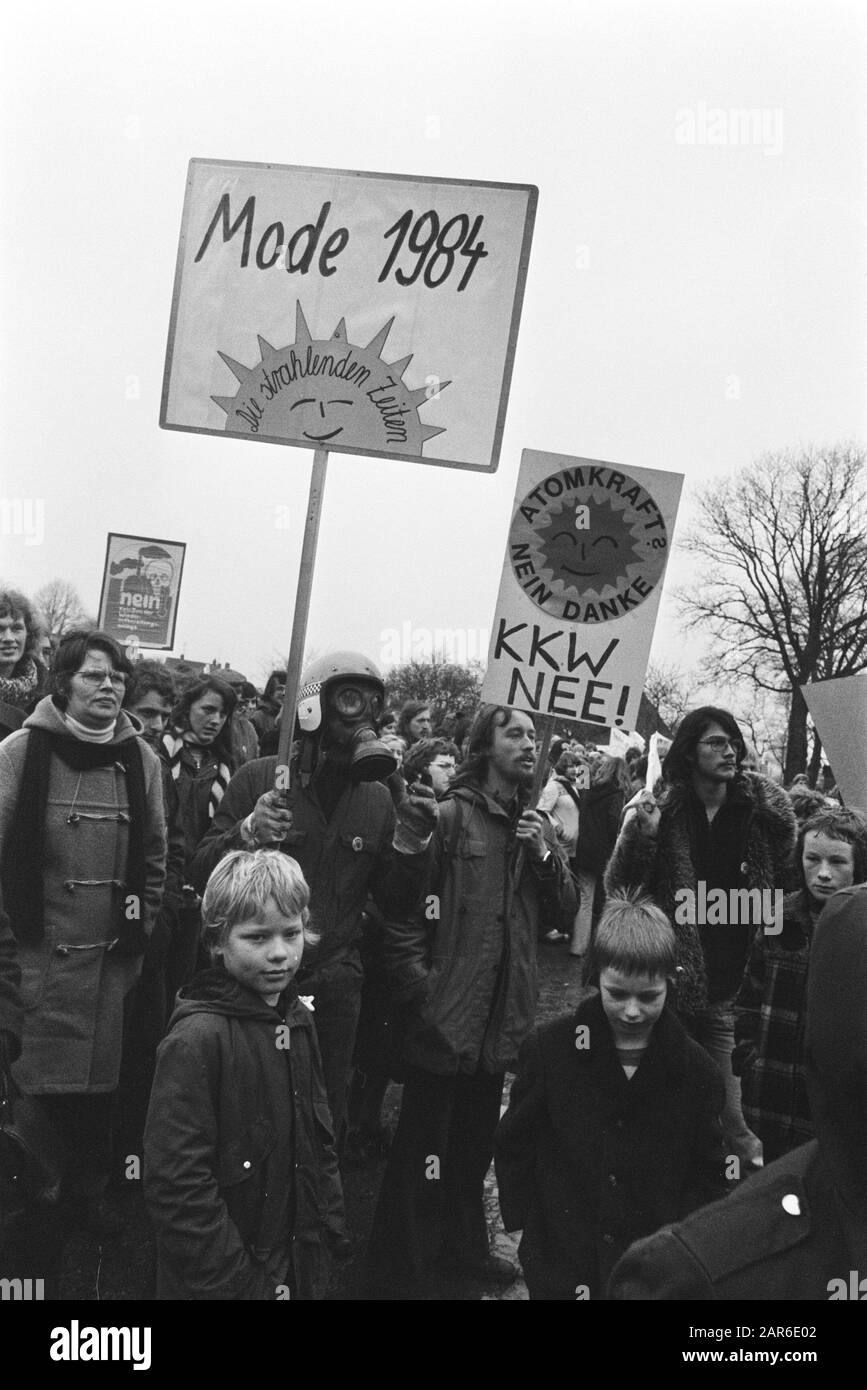 Atomic trap hi-res stock photography and images - Alamy
