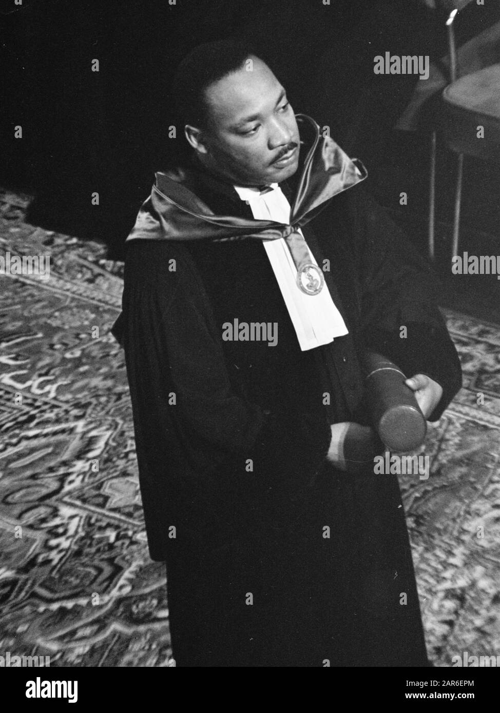 Martin Luther King receives an honorary doctorate of Vrije Universiteit ...