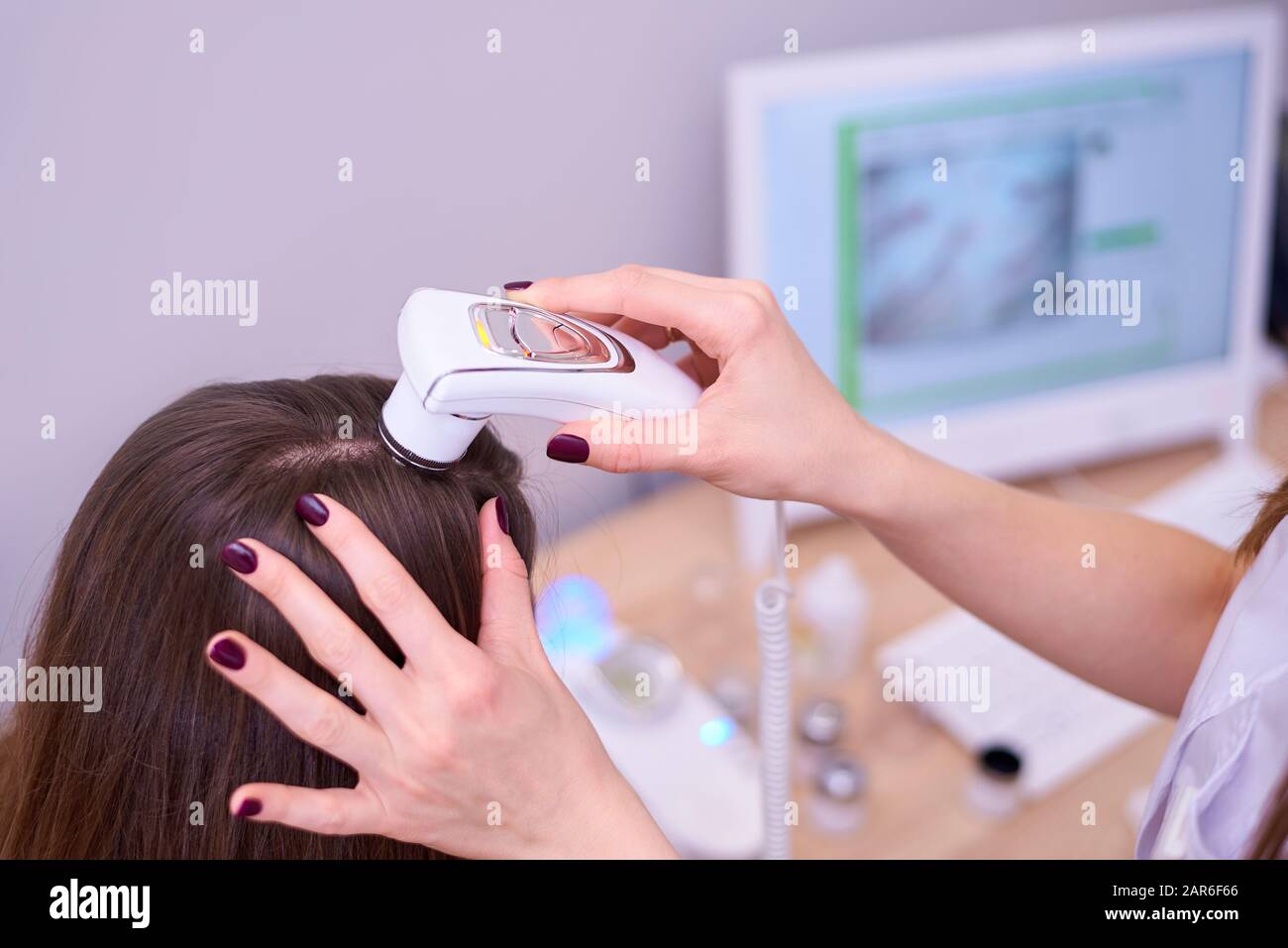 Hair follicle microscope hi-res stock photography and images - Alamy