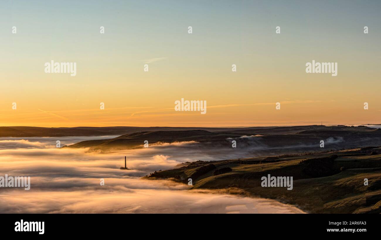 Castleton sunrise hi-res stock photography and images - Alamy