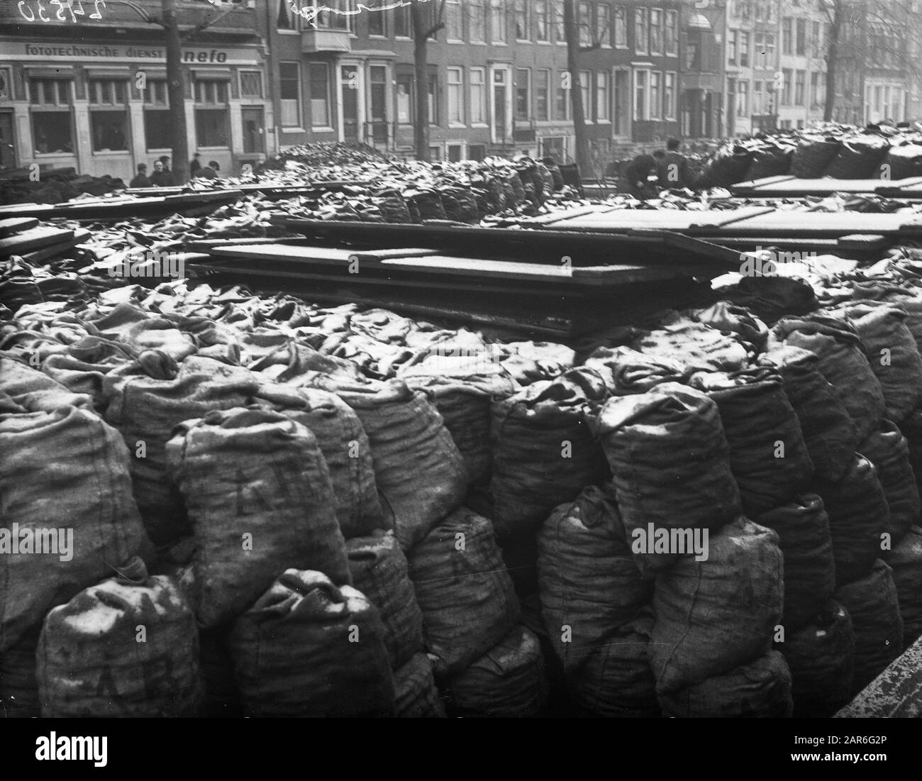 Date display object Black and White Stock Photos & Images - Alamy