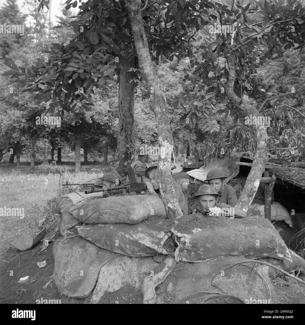 War Volunteers in Malacca and Indonesia Military with Brengun in a ...