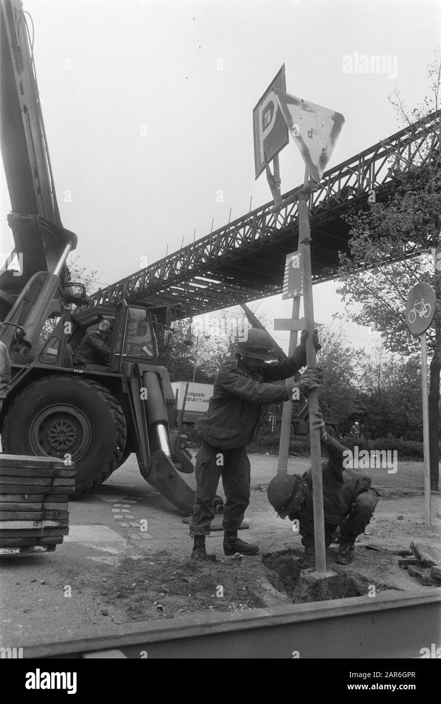 Bailey bridges hi-res stock photography and images - Alamy