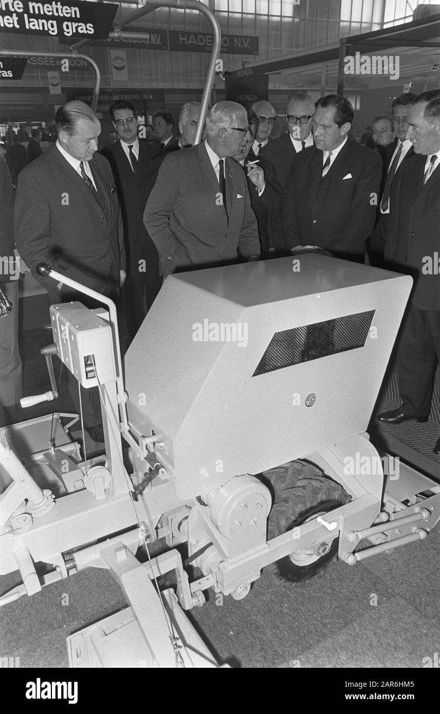 Minister lardinois opened exhibition hi-res stock photography and ...