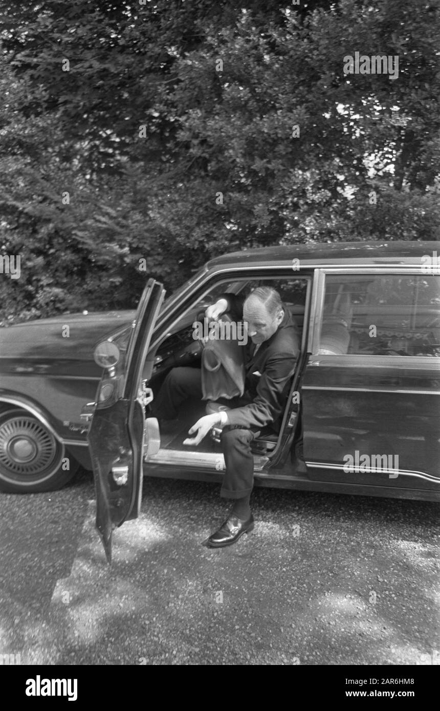 Personal responses Black and White Stock Photos & Images - Alamy