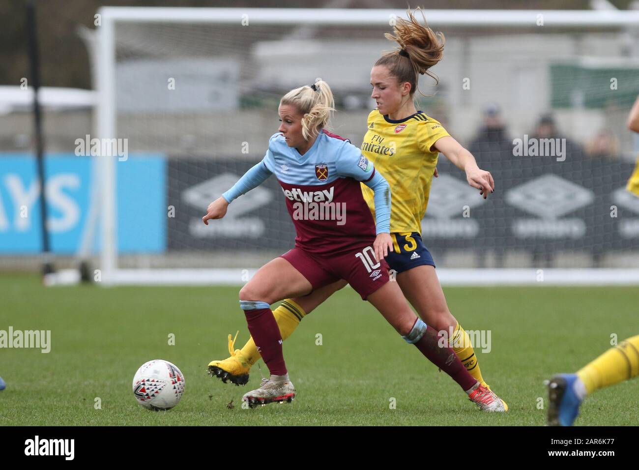 Lia walti of arsenal women hi-res stock photography and images - Alamy