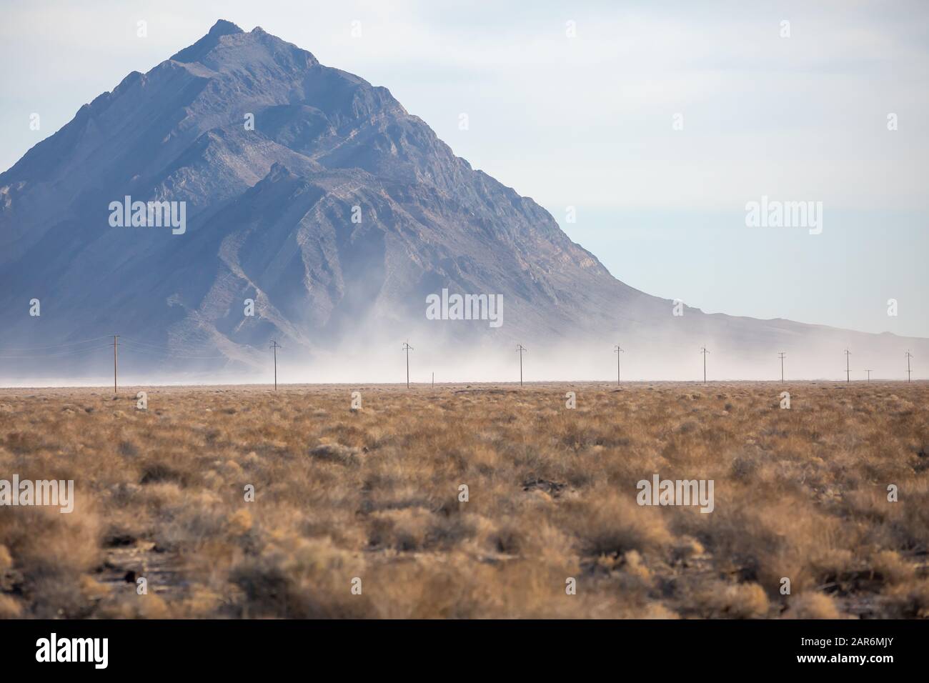 Dust storm in mojave desert hi-res stock photography and images - Alamy