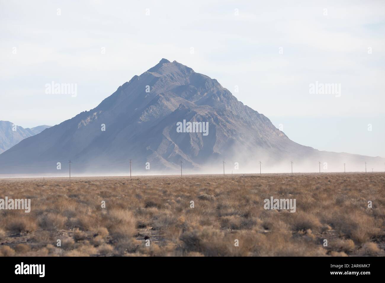 Dust storm in mojave desert hi-res stock photography and images - Alamy