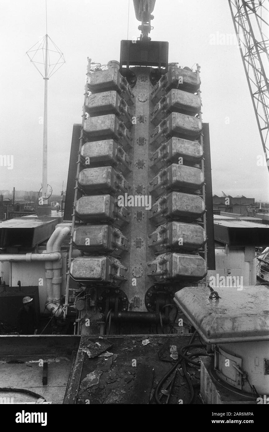 Continental maritime shipyard hi-res stock photography and images - Alamy