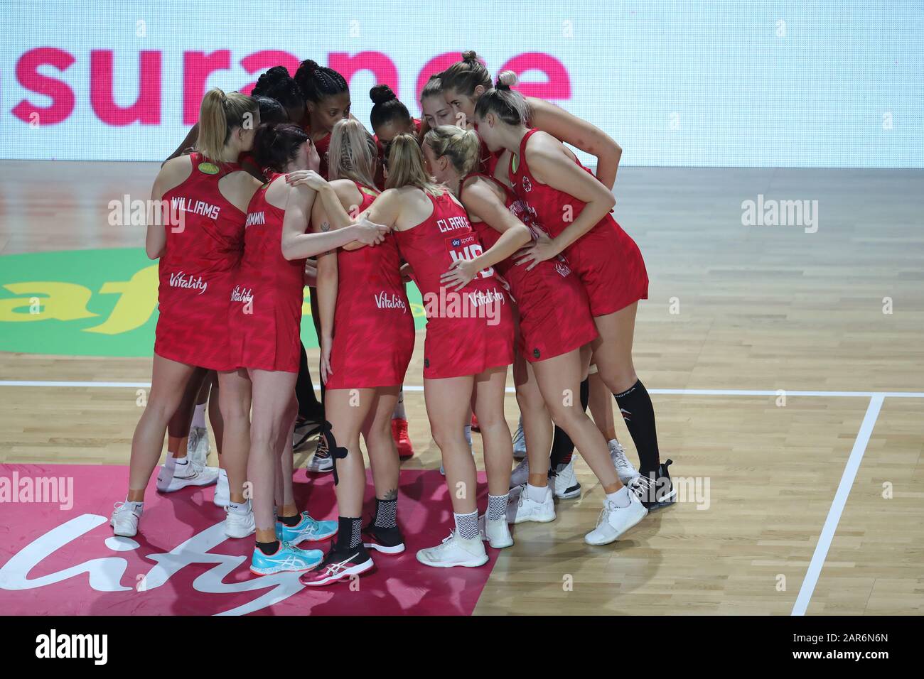 Netball players uk hi-res stock photography and images - Alamy