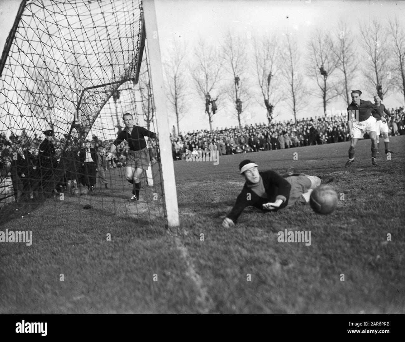 Goalkeeper piet kluit hi-res stock photography and images - Alamy