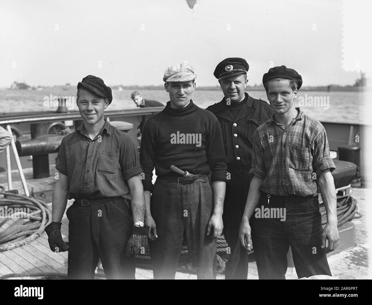 1955 freighter ship hi-res stock photography and images - Alamy