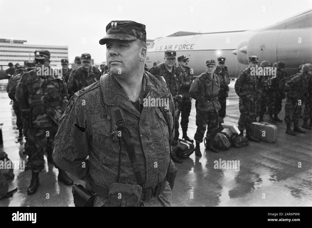 Schiphol, arrival American soldiers in connection with exercise ... Schiphol, arrival American soldiers in connection with exercise ...