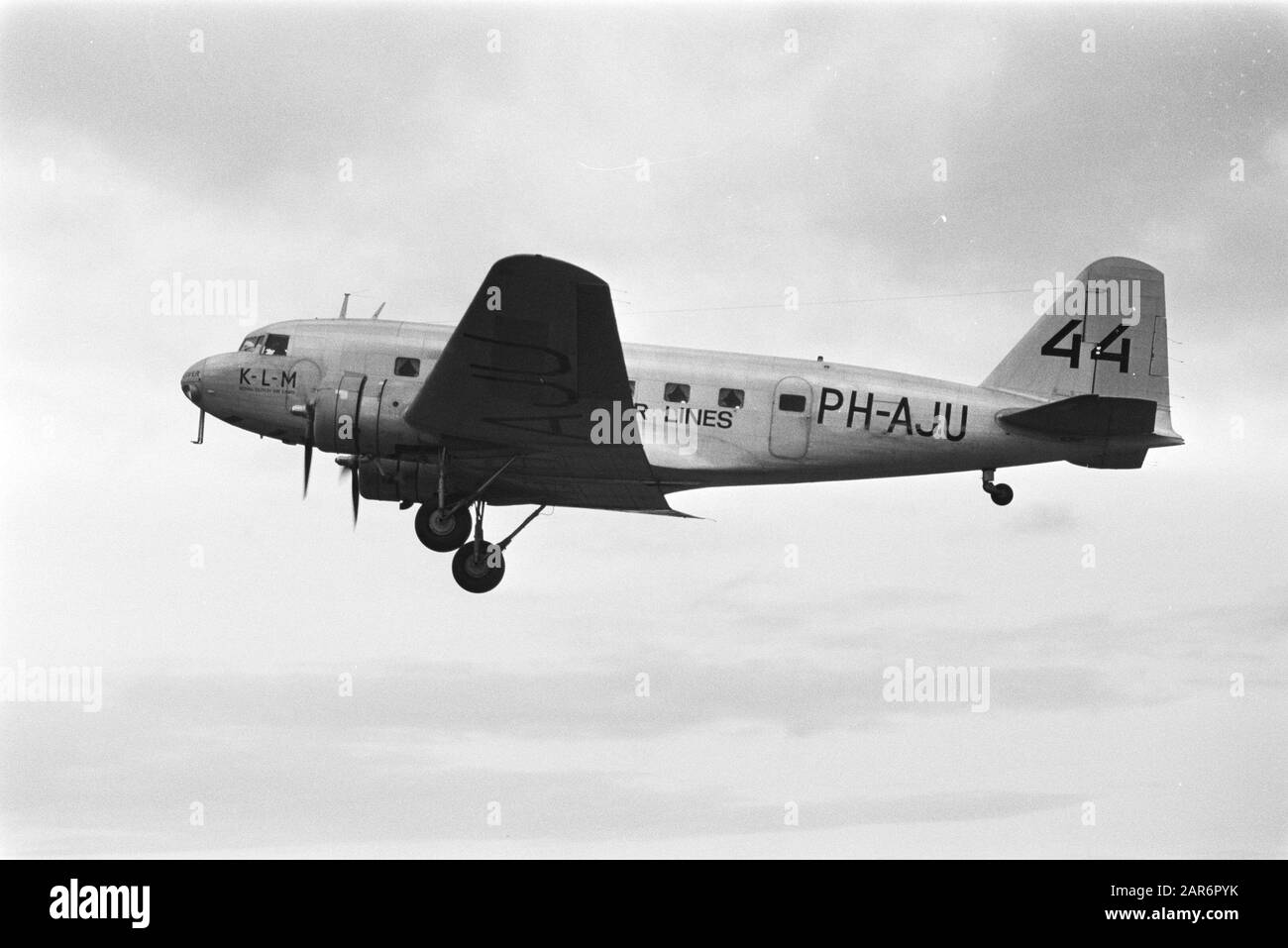 Uiver hi-res stock photography and images - Alamy