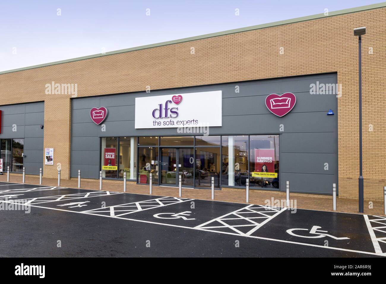 Dfs store hi-res stock photography and images - Alamy