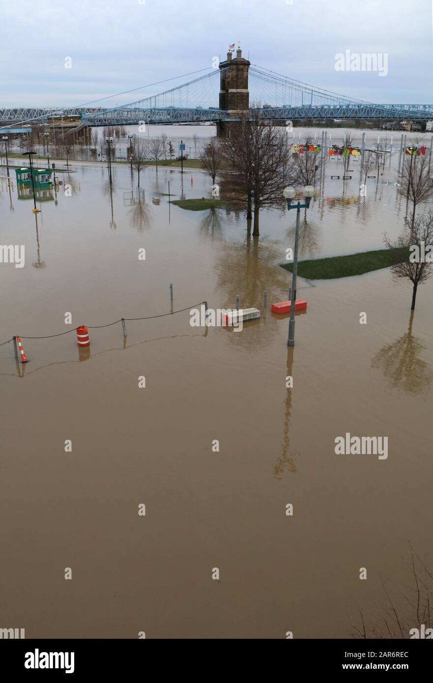 Ohio River flood downtown Cincinnati Ohio Usa Stock Photo - Alamy