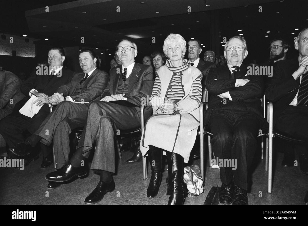 Left state secretary hermes hi-res stock photography and images - Alamy