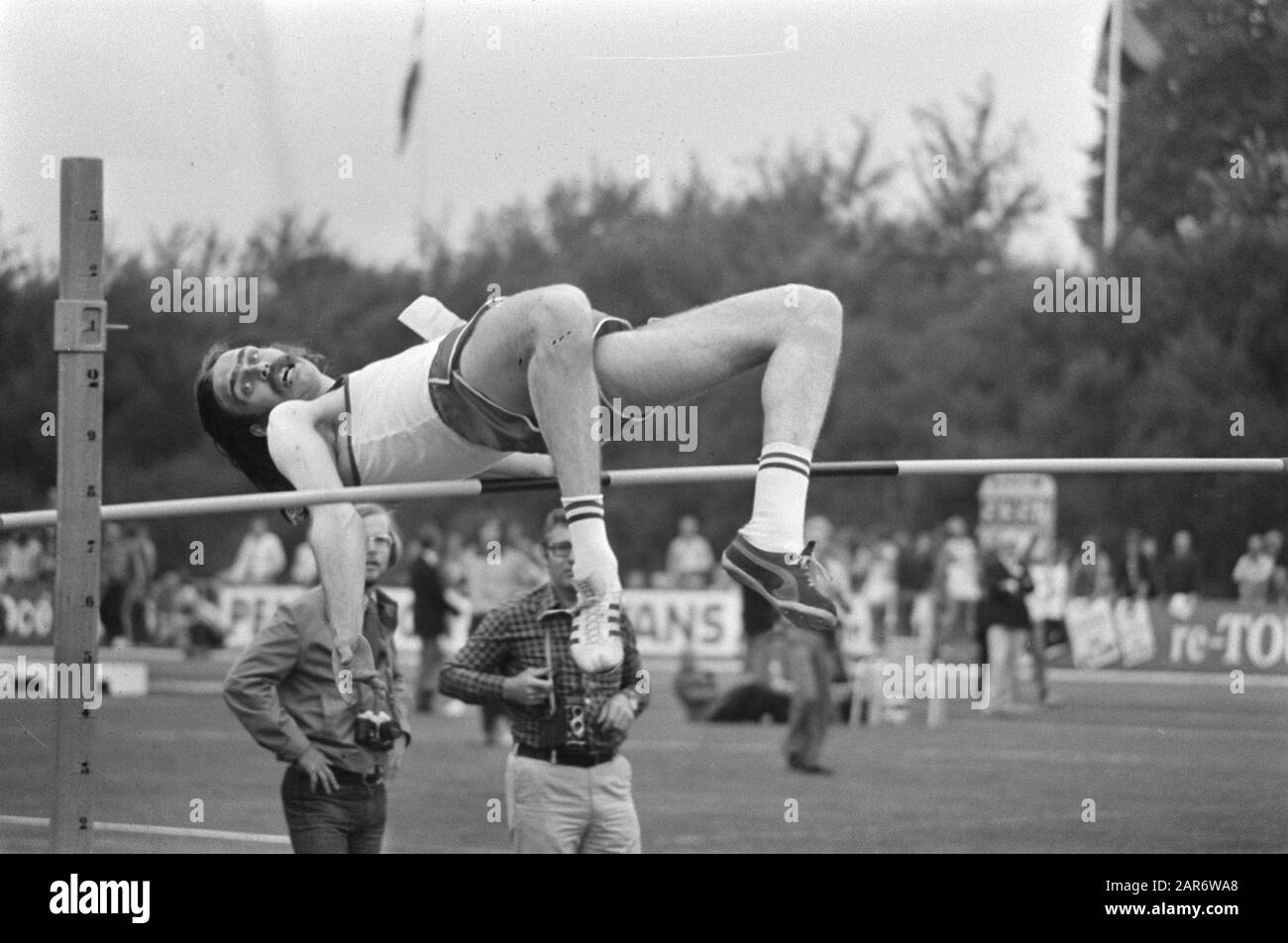 Dutch Athletics Championships Papendal; Johan Bode Date: August 4, 1974 ...
