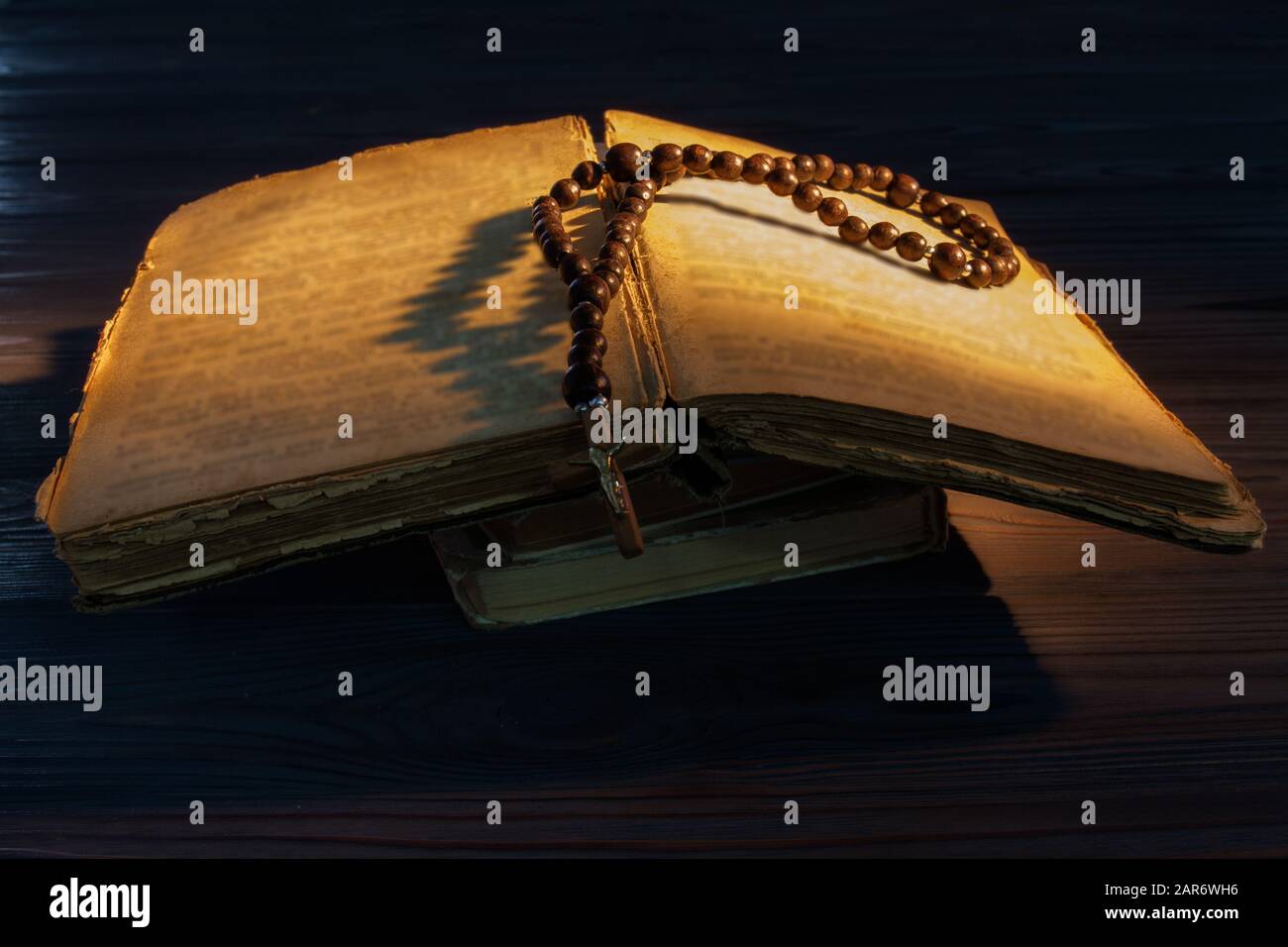 Open old book rosary hi-res stock photography and images - Alamy