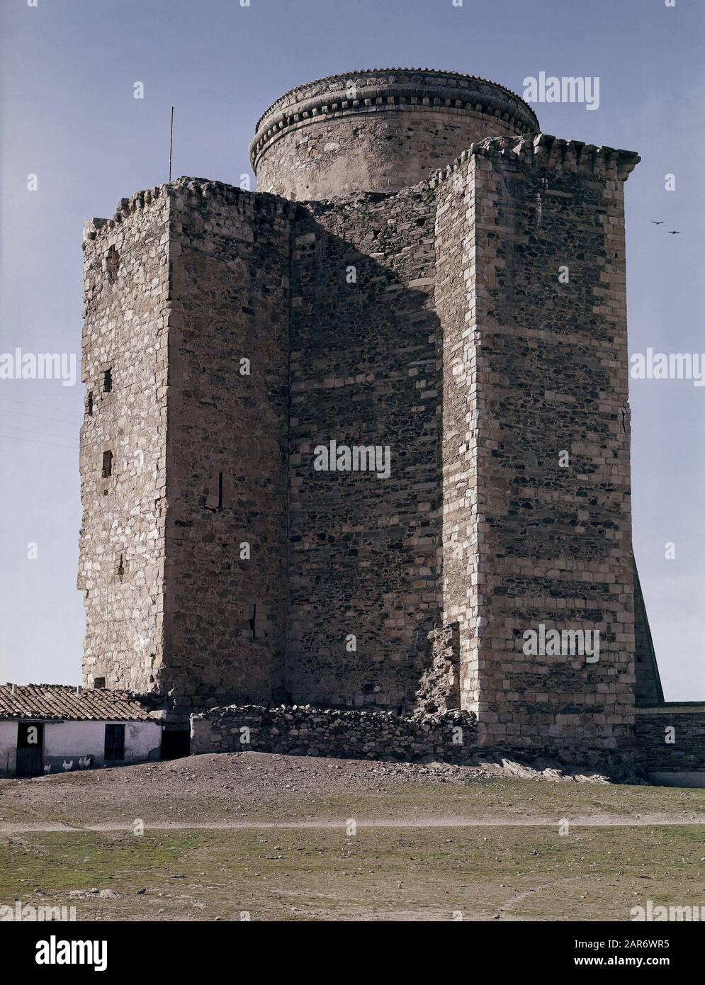 TORREON DE LA ARMERIA RESTOS DEL ANTIGUO CASTILLO DE LOS DUQUES DE ALBA ...
