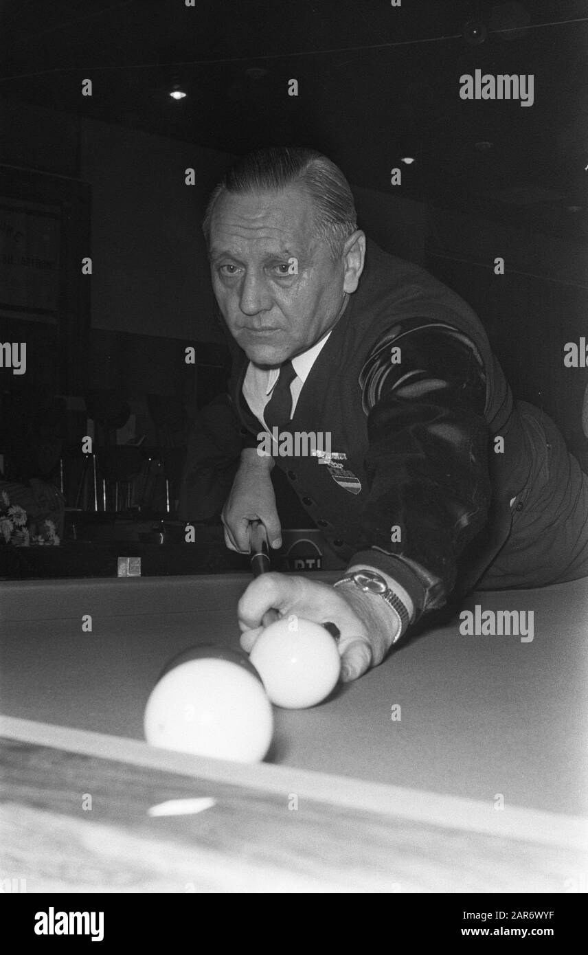16 december 1971 hi-res stock photography and images - Alamy