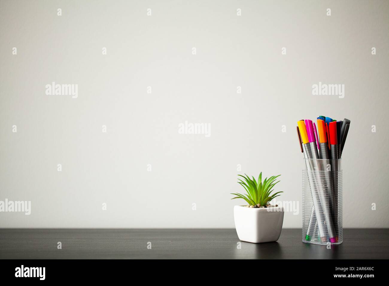 Vintage felt tip marker pen hi-res stock photography and images - Alamy