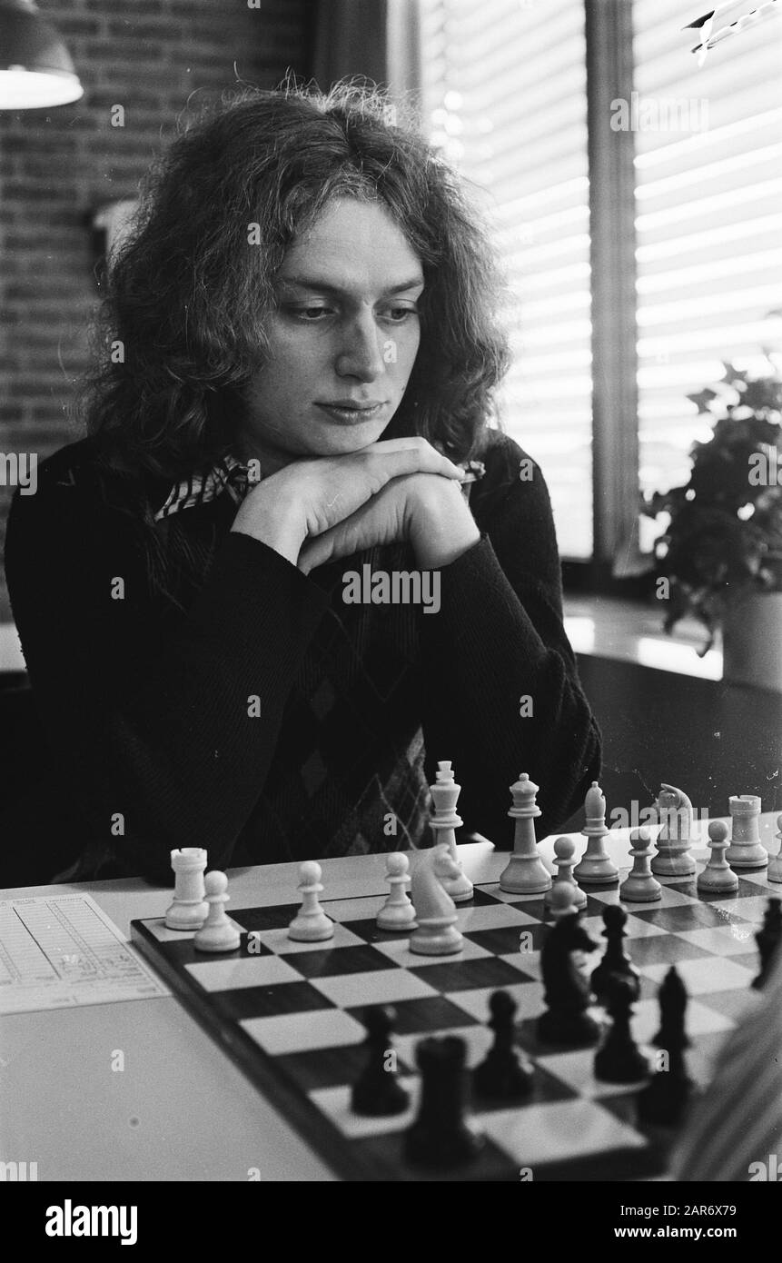 Timman chess hi-res stock photography and images - Alamy