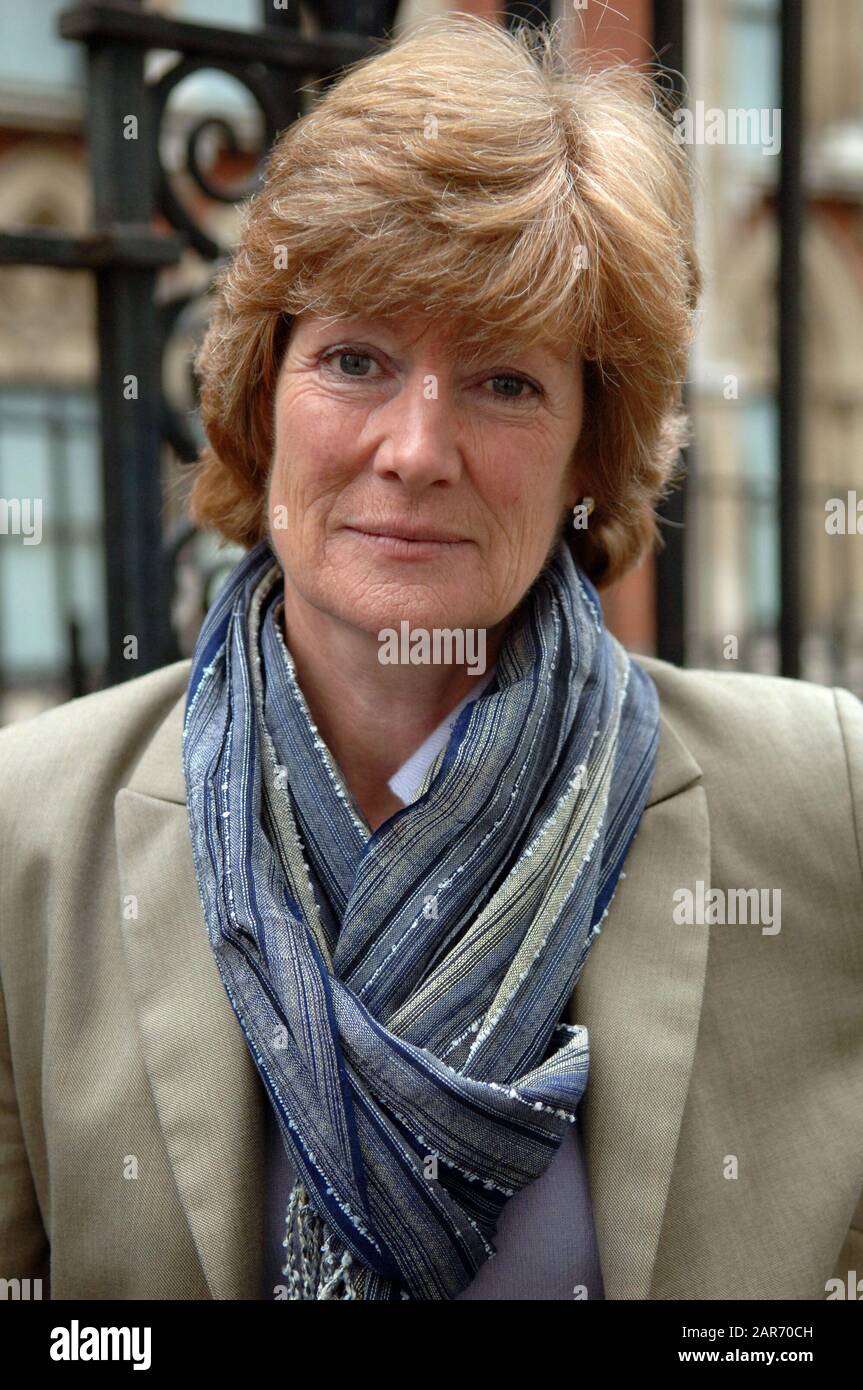 Lady Sarah McCorquodale elder sister to Princess Diana leaving the High ...