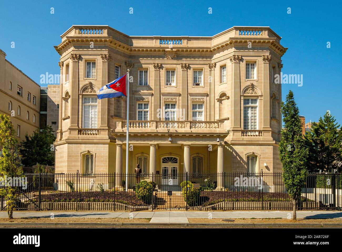 Cuban embassy washington dc hi-res stock photography and images - Alamy