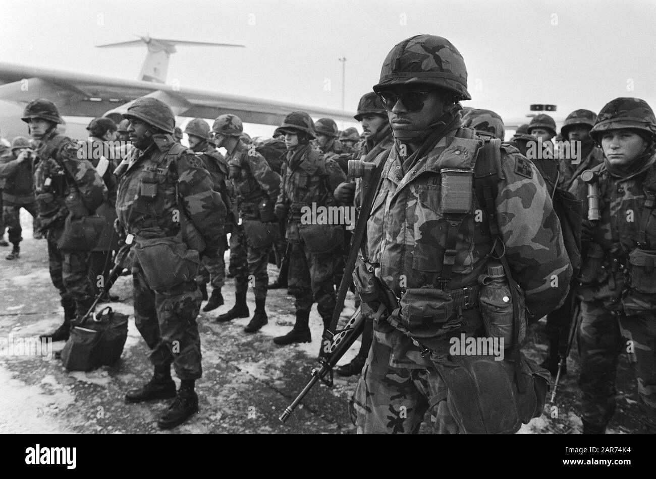 At Schiphol today a number of American participants in the NATO ...