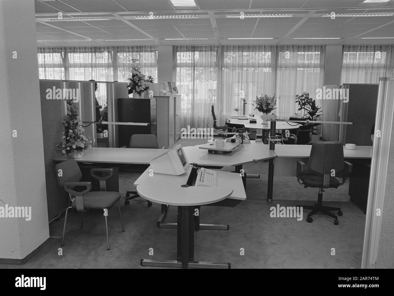 1980s office interior hi-res stock photography and images - Alamy