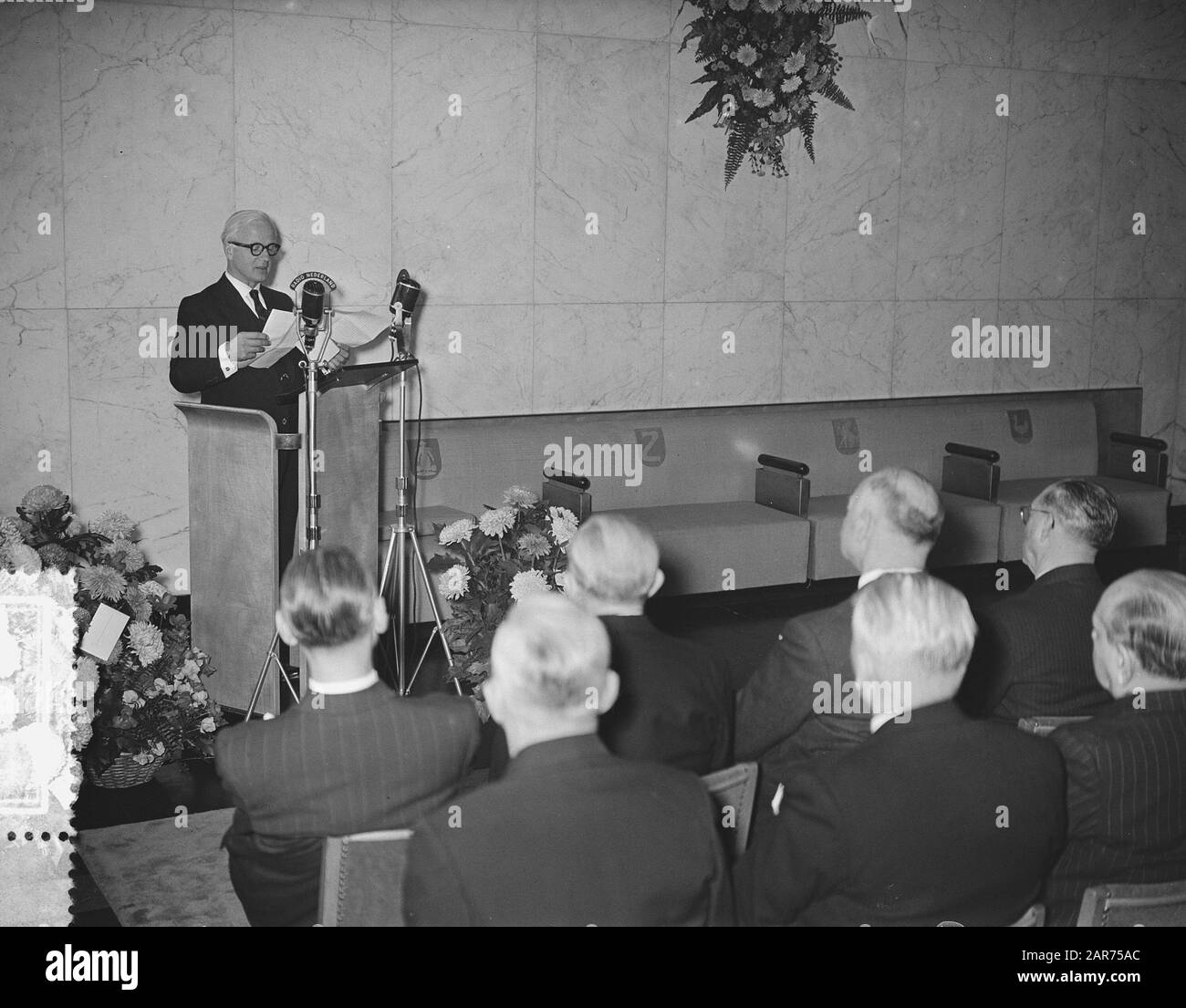 Appointed patron world broadcasting hi-res stock photography and images ...