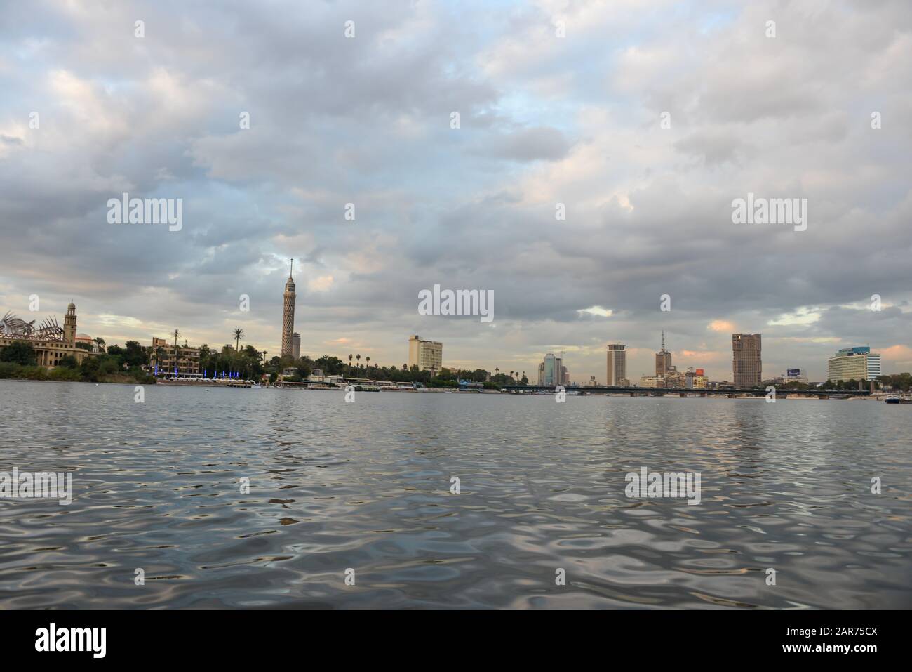 Downtown cairo nile river egypt hi-res stock photography and images - Alamy