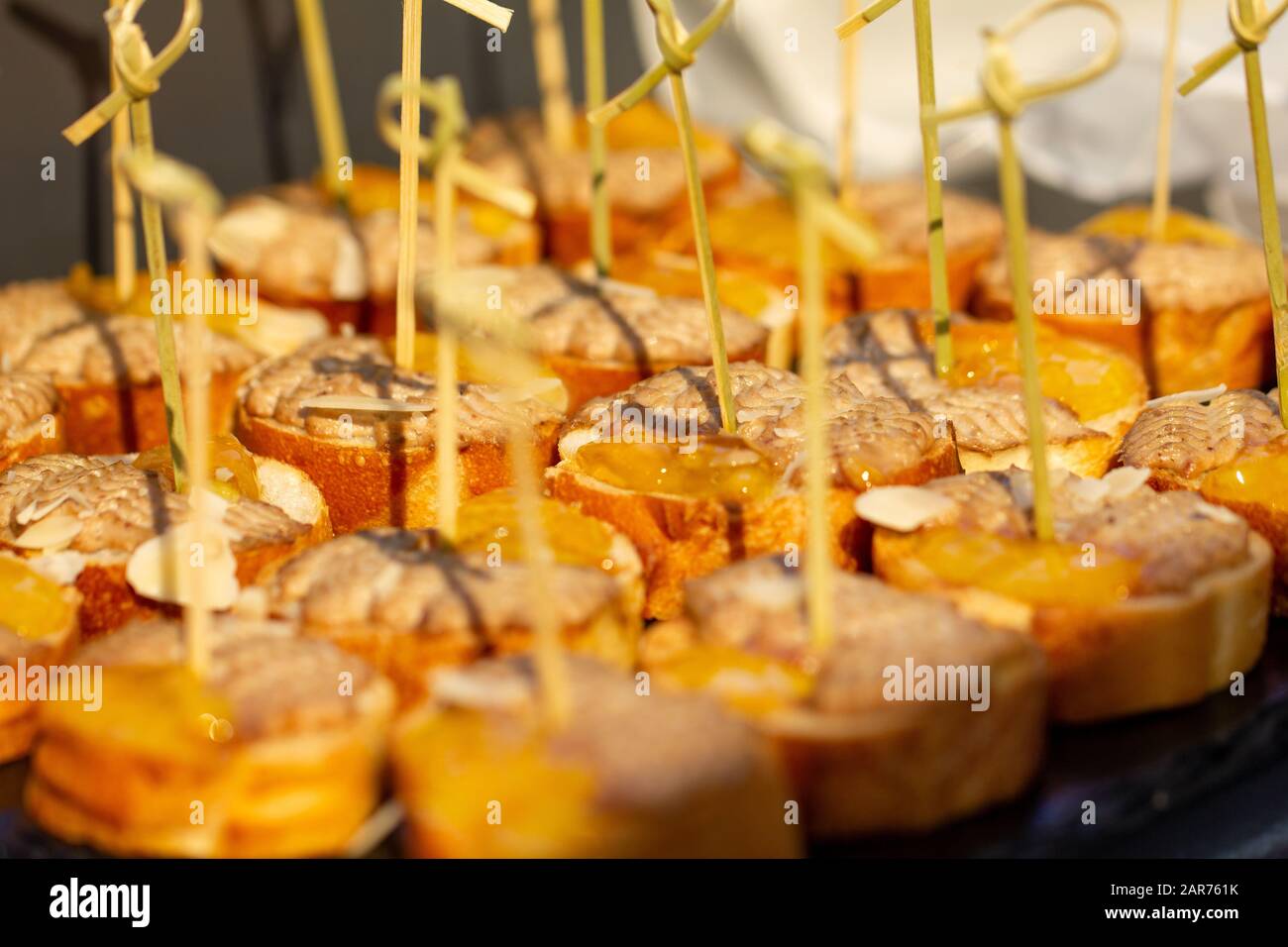 Canapes white bread pate hi-res stock photography and images - Alamy