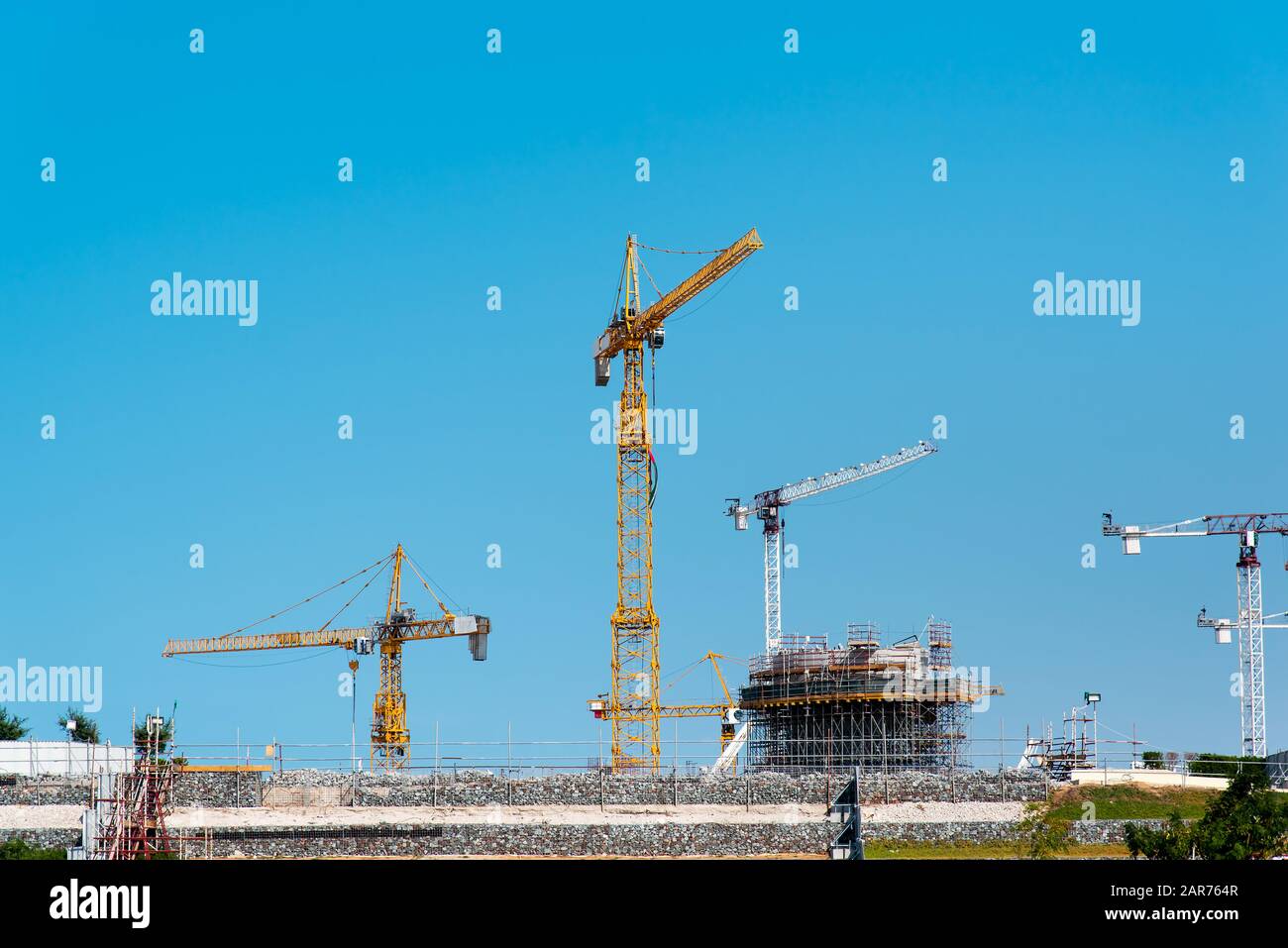 Tower crane construction hi-res stock photography and images - Alamy