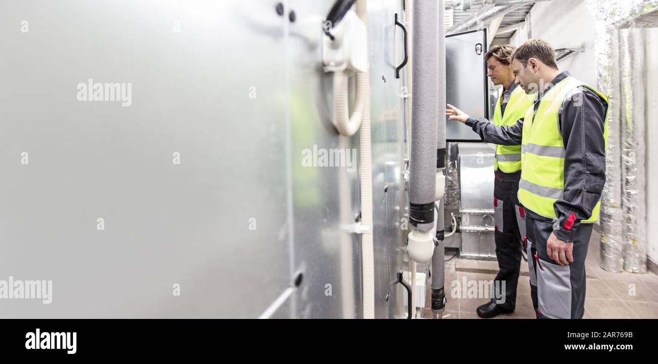 Electical relay switch hi-res stock photography and images - Alamy