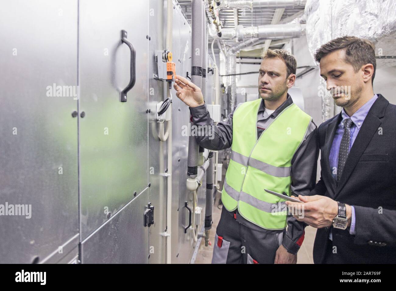 Electical relay switch hi-res stock photography and images - Alamy