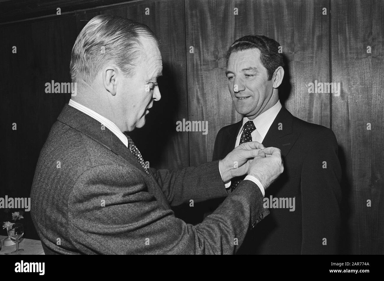 Assignment history Black and White Stock Photos & Images - Alamy