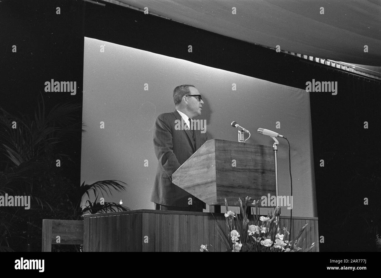 Tu delft auditorium hi-res stock photography and images - Alamy